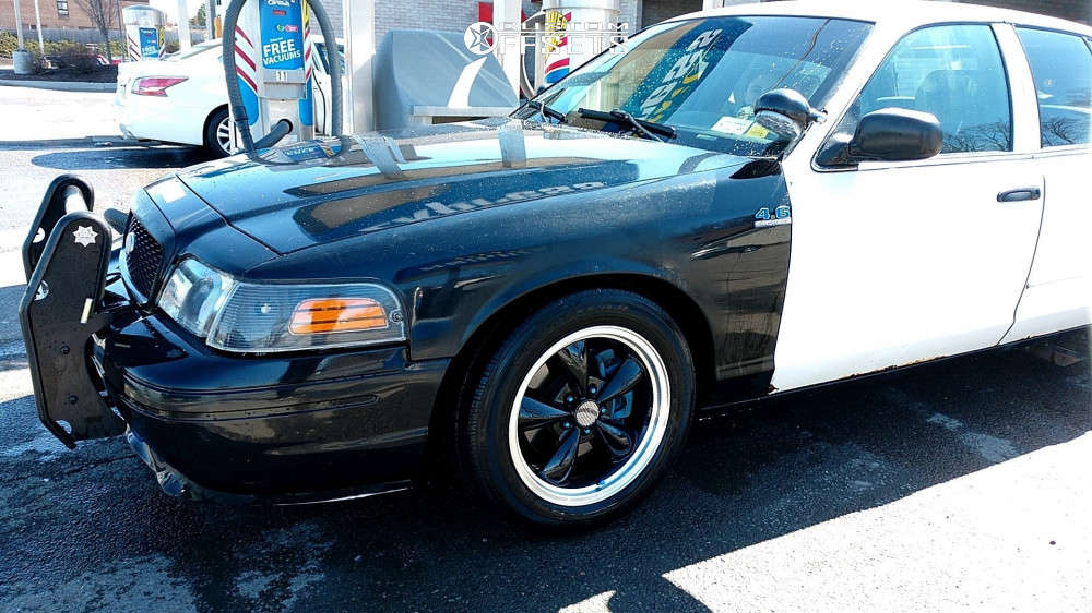 2011 Ford Crown Victoria with 17x8 30 OE Performance 106 and 235/55R17 ...