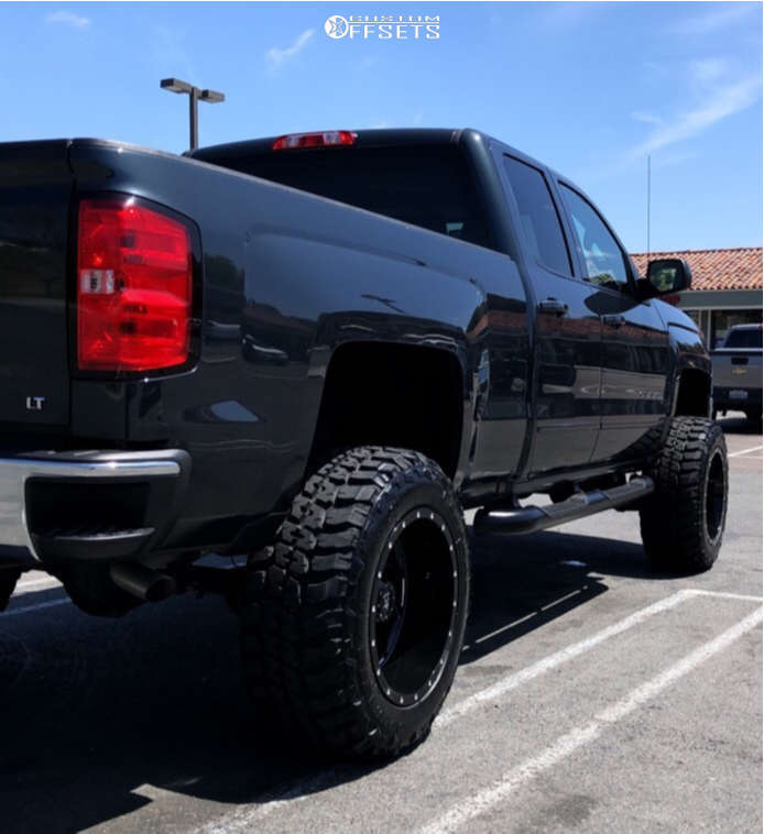 2017 Chevrolet Silverado 1500 with 20x12 -44 RBP 65r and 35/12.5R20 ...