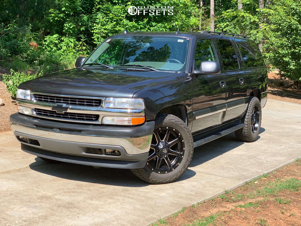 2005 Chevrolet Suburban with 20x9 1 Fuel Maverick D538 and 275/60R20 ...