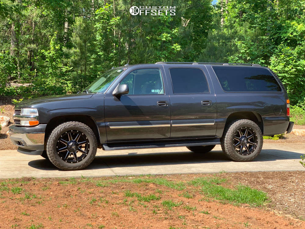 2005 Chevrolet Suburban with 20x9 1 Fuel Maverick D538 and 275/60R20 ...