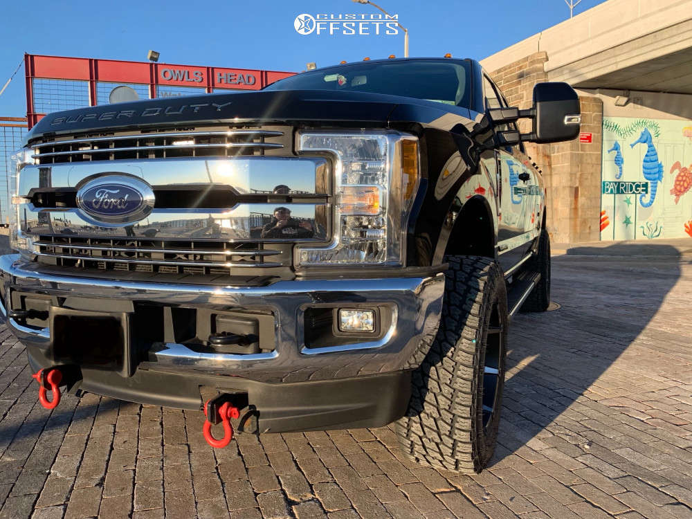 2017 Ford F-250 Super Duty with 20x10 -12 Fuel Coupler and 35/12.5R20 ...