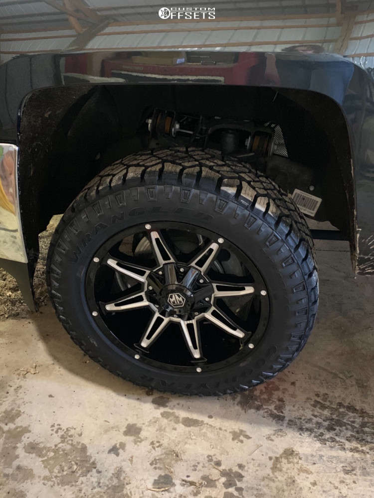 2018 Chevrolet Silverado 2500 HD with 20x9 18 Mayhem Rampage and 275 ...
