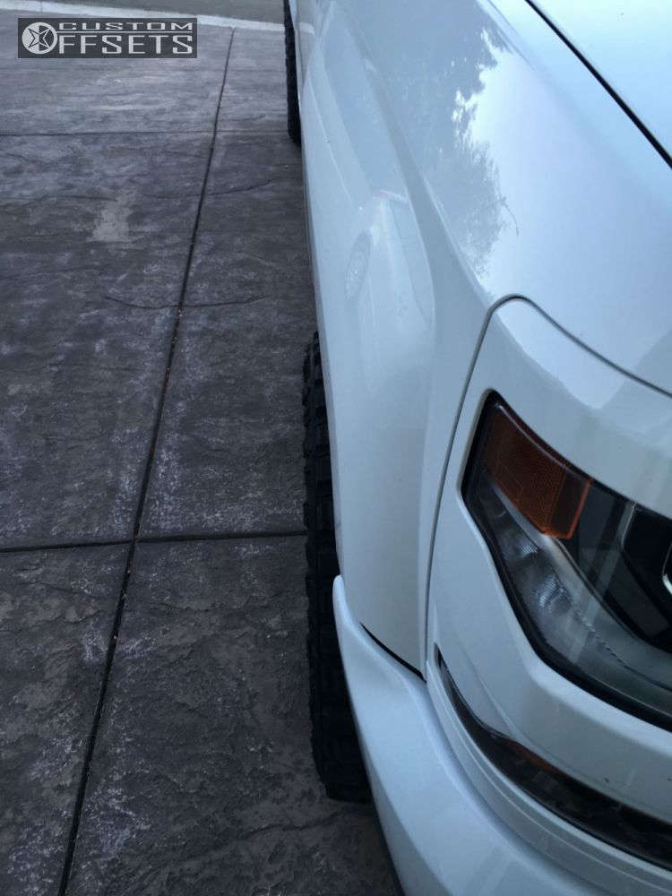 2016 Chevrolet Silverado 1500 with 18x9 1 Fuel Boost and 285/65R18 ...