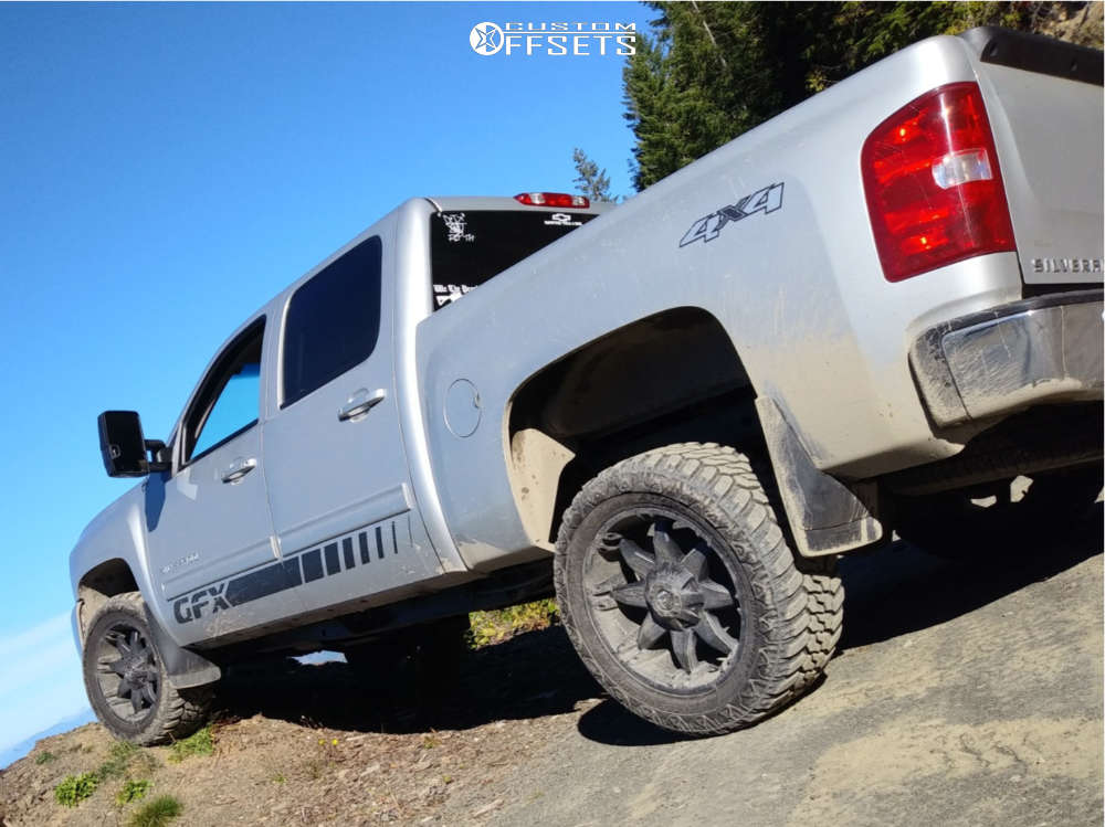 2010 Chevrolet Silverado 1500 with 20x9 0 Fuel Octane and 33/12.5R20 ...