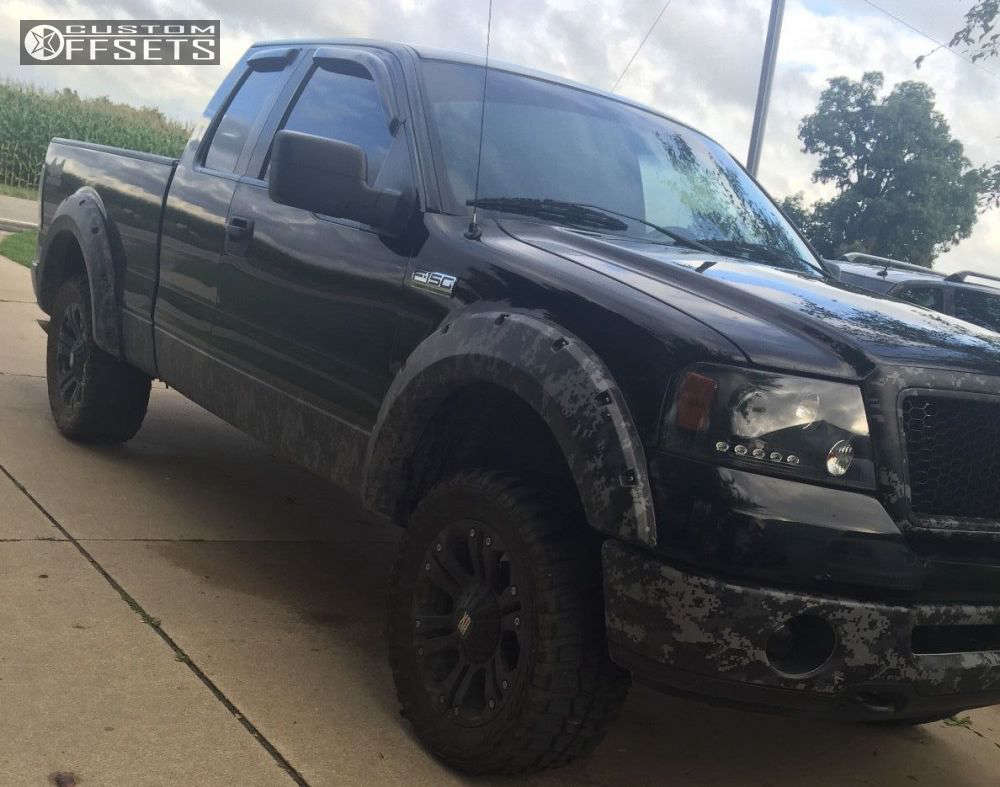 2006 Ford F-150 with 20x9 18 XD Monster and 33/12.5R20 Federal Couragia ...