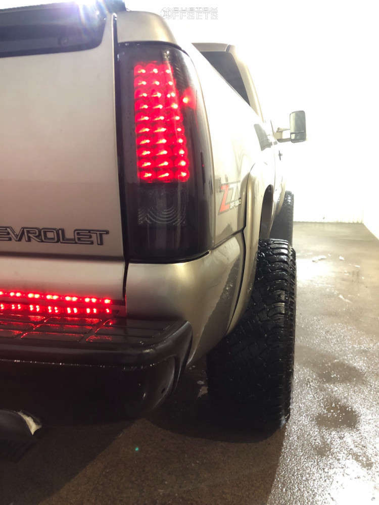 2000 Chevrolet Silverado 1500 with 20x12 -51 Vision Bomb and 33/12.5R20 ...