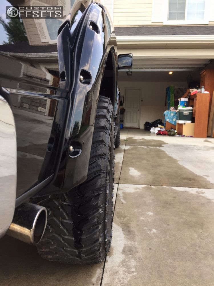 2005 Ford F-150 with 18x9 -12 Dropstars 645B and 33/12.5R18 Atturo ...