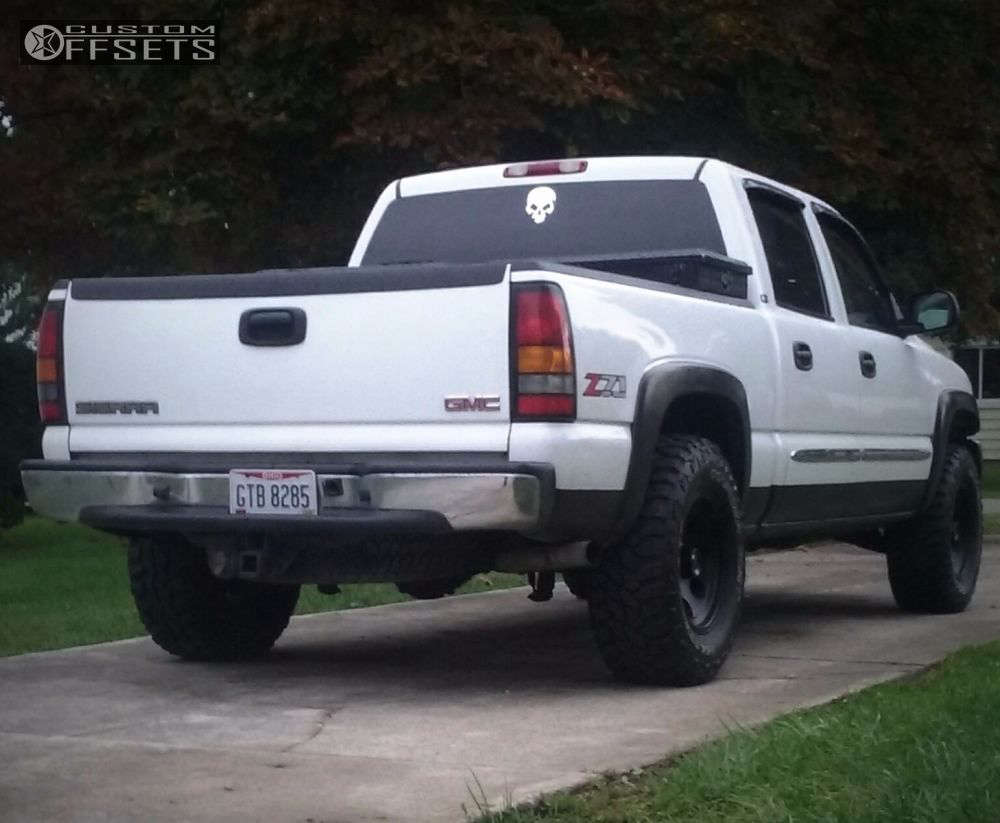 2005 GMC Sierra 1500 with 17x9 -12 American Racing Baja and 305/50R17 ...