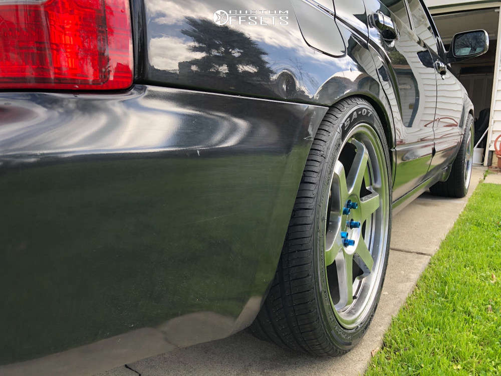 2005 Subaru Forester with 18x8.5 38 Varrstoen Es2 and 245/40R18 ...
