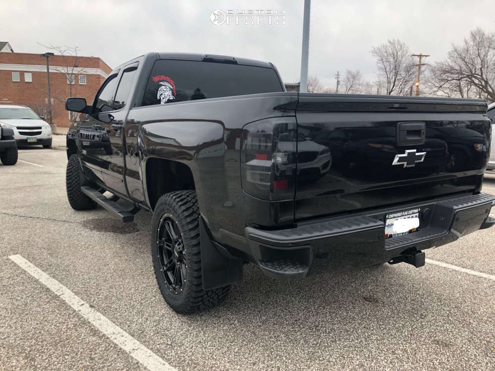 2016 Chevrolet Silverado 1500 with 20x9 0 Helo He900 and 33/12.5R20 ...