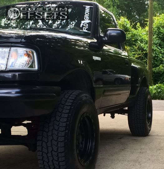 1995 Ford Ranger with 15x9 -12 KMC XD Enduro and 31/10.5R15 Westlake ...
