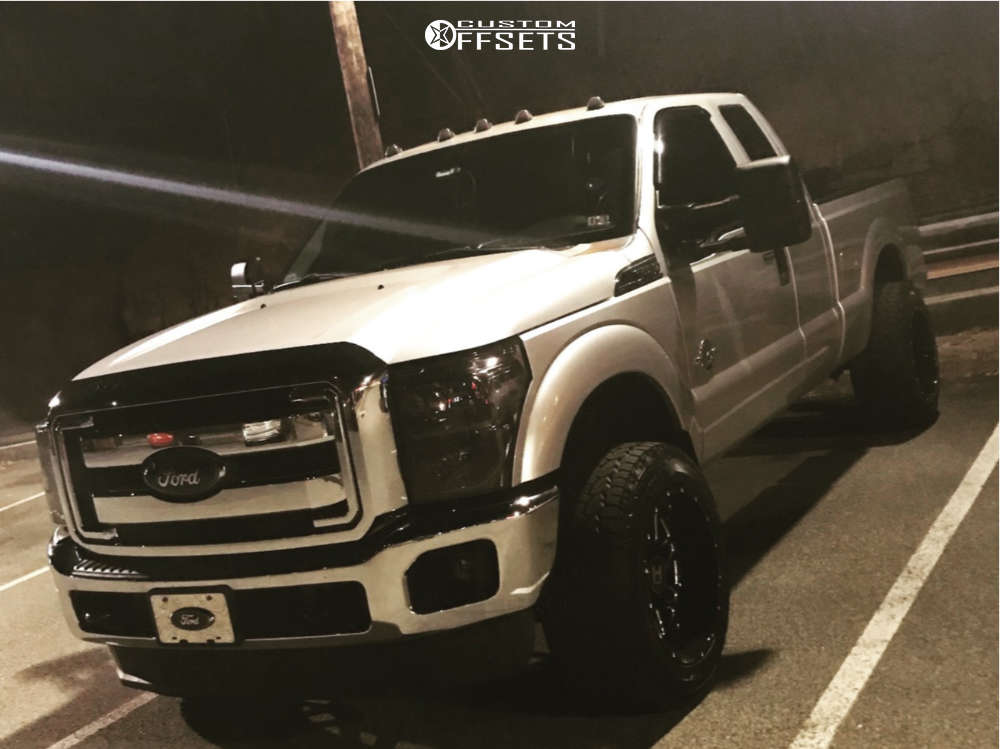 2013 Ford F-250 Super Duty with 20x12 -44 Hostile Sprocket and 305 ...