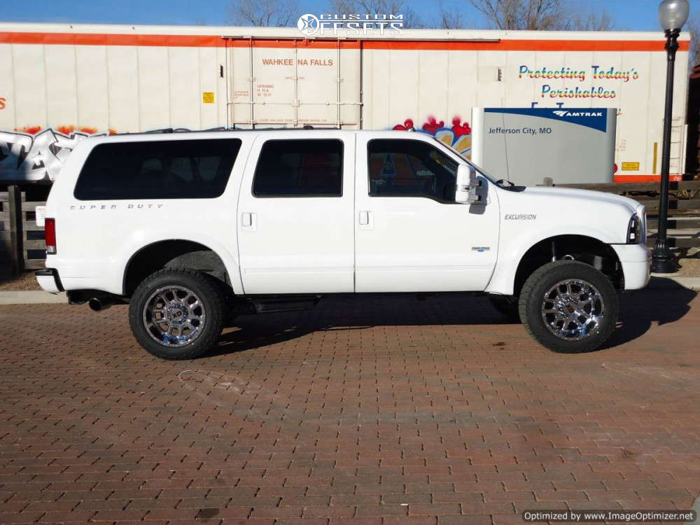 2005 Ford Excursion with 20x12 -44 XD Xd828 and 305/55R20 Falken ...