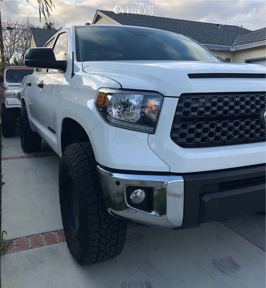 2018 Toyota Tundra with 18x9 18 Method Vex and 295/70R18 Falken ...