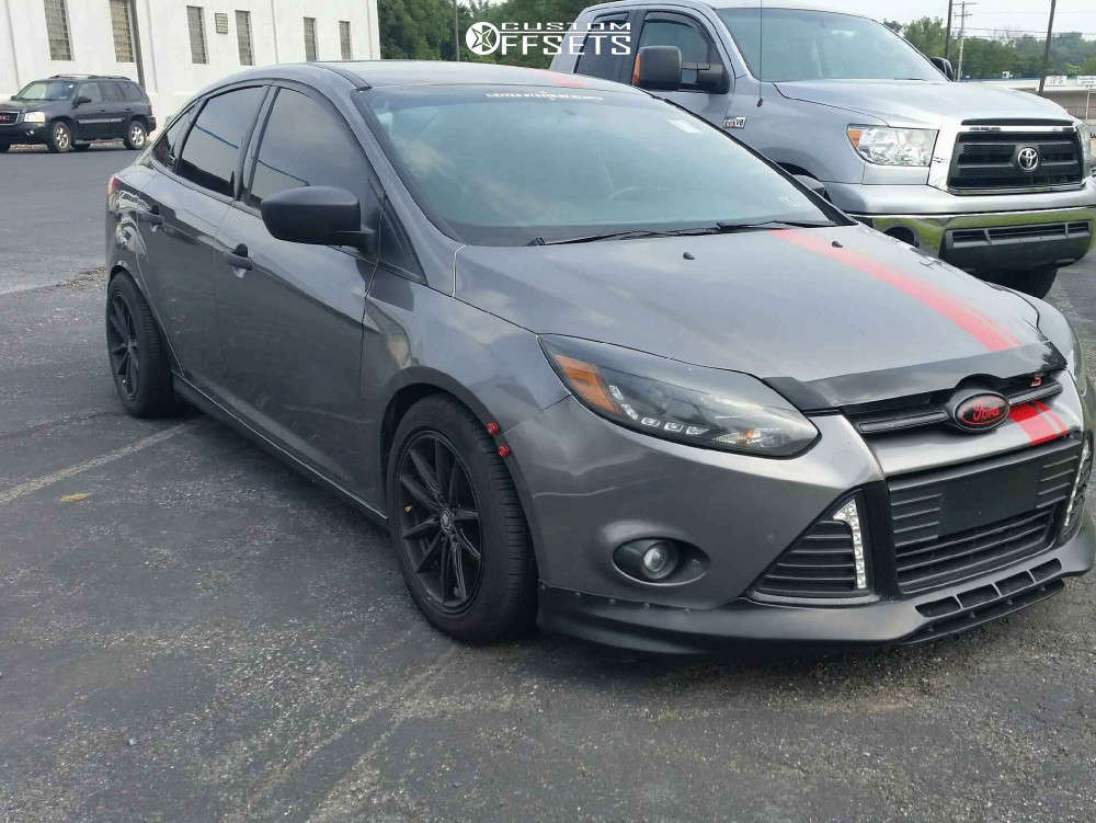 2014 Ford Focus with 16x7.5 40 Konig Oversteer and 205/50R16 Starfire ...