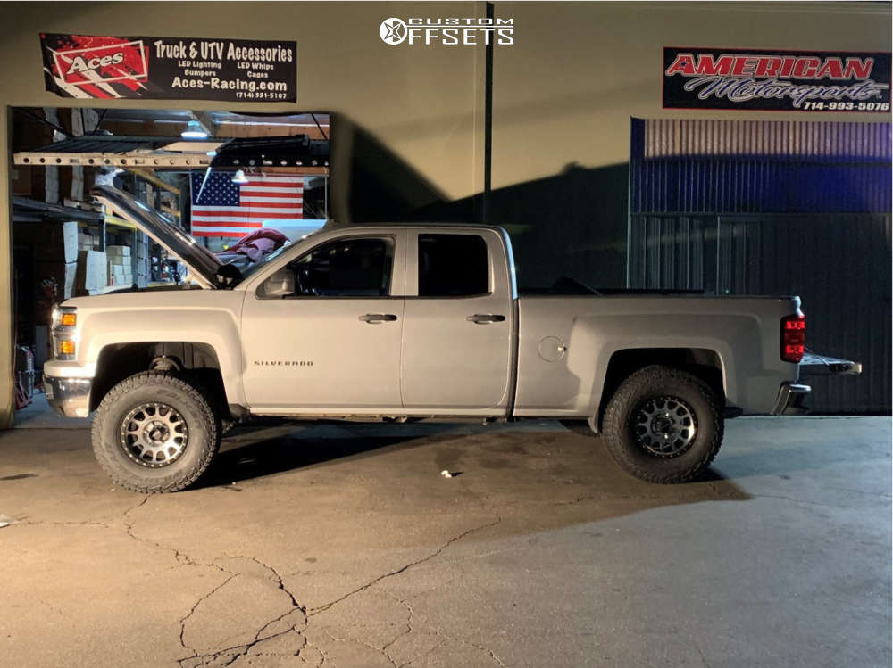 2014 Chevrolet Silverado 1500 with 17x8.5 0 Method Nv and 315/70R17 ...