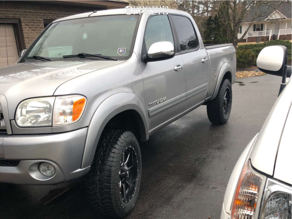 2006 Toyota Tundra with 20x9 14 Fuel Maverick D610 and 285/60R20 Falken ...
