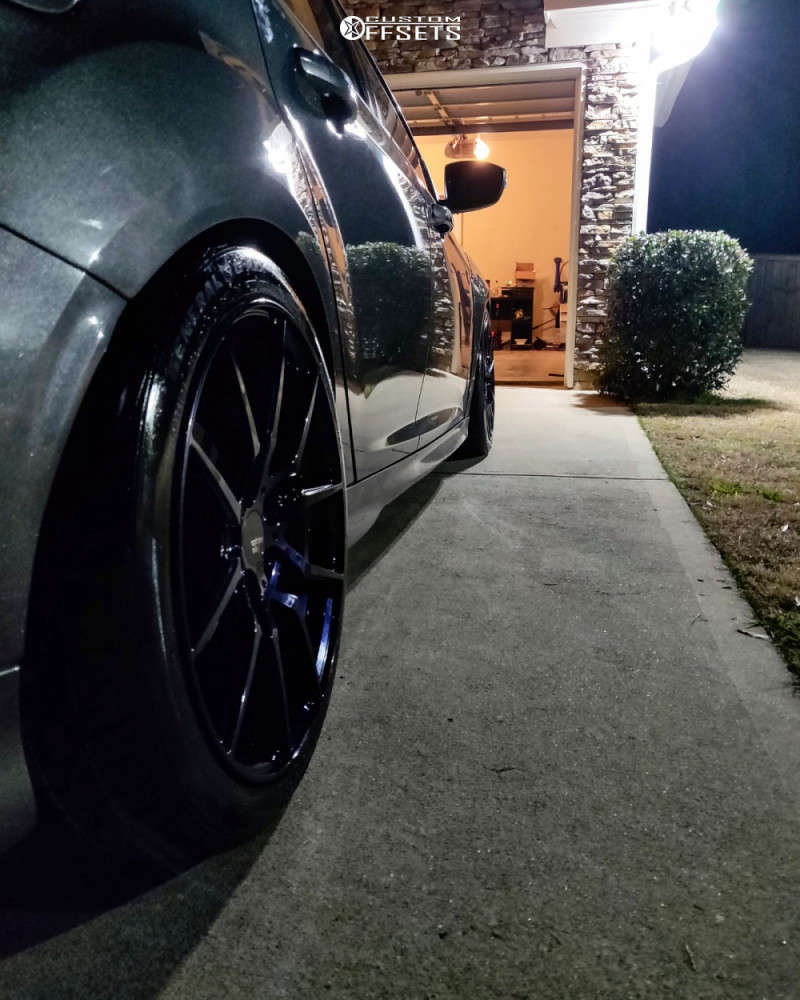 2016 Ford Focus with 18x8.5 40 Option Lab R716 and 235/40R18 General G ...