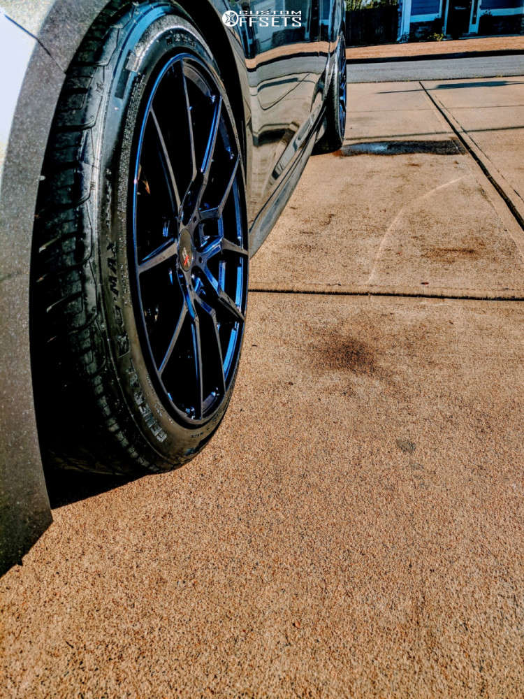 2016 Ford Focus with 18x8.5 40 Option Lab R716 and 235/40R18 General G ...