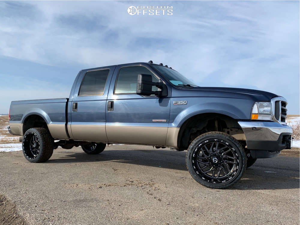 2004 Ford F-350 Super Duty with 22x12 -44 TIS 544BM and 33/12.5R22 ...