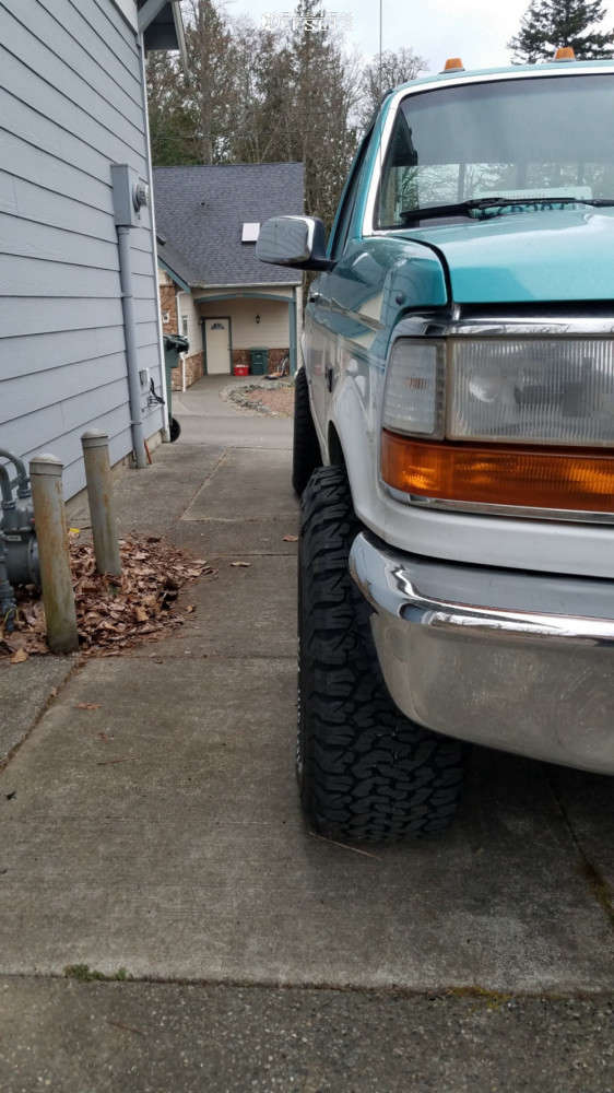 1995 Ford F-150 with 15x10 -47 Pro Comp 69 and 33/12.5R15 BFGoodrich ...