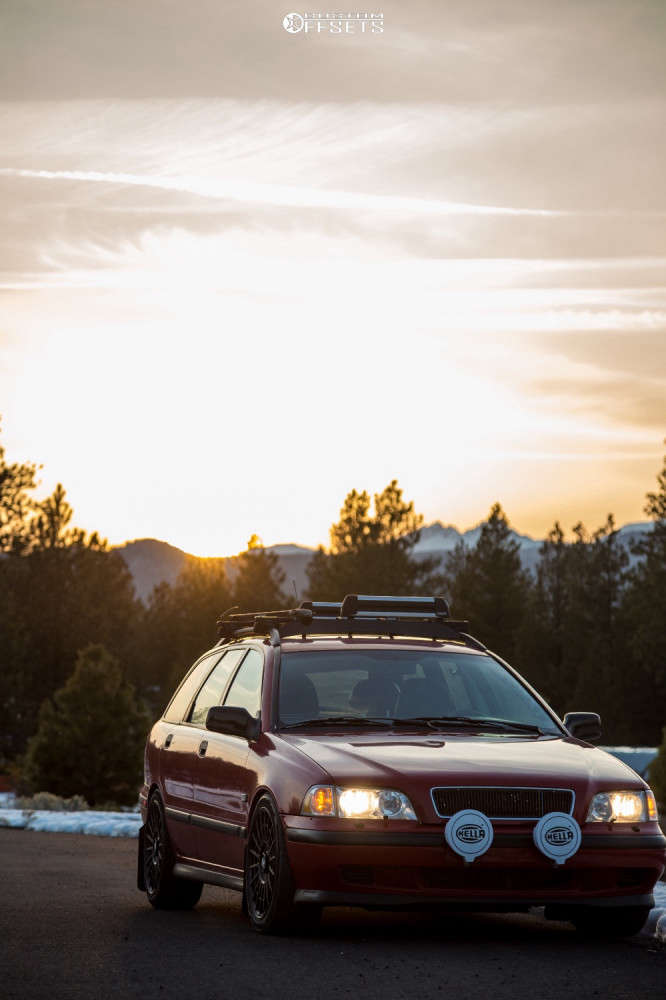 2000 Volvo V40 with 17x8 40 Rotiform Las-r and 225/45R17 Hankook Ventus ...