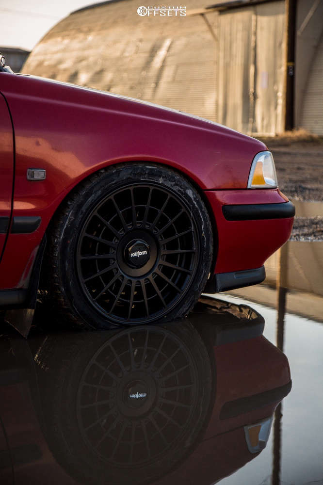 2000 Volvo V40 with 17x8 40 Rotiform Las-r and 225/45R17 Hankook Ventus ...