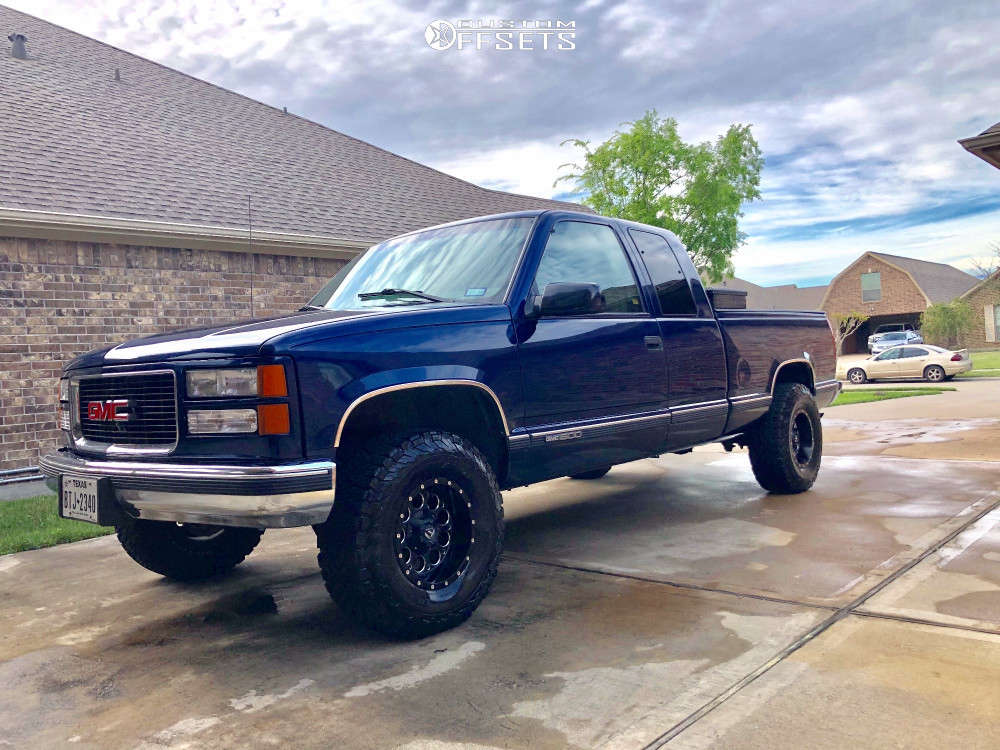 1998 GMC C1500 with 15x8 -18 Fuel Revolver and 32/11.5R15 BFGoodrich ...