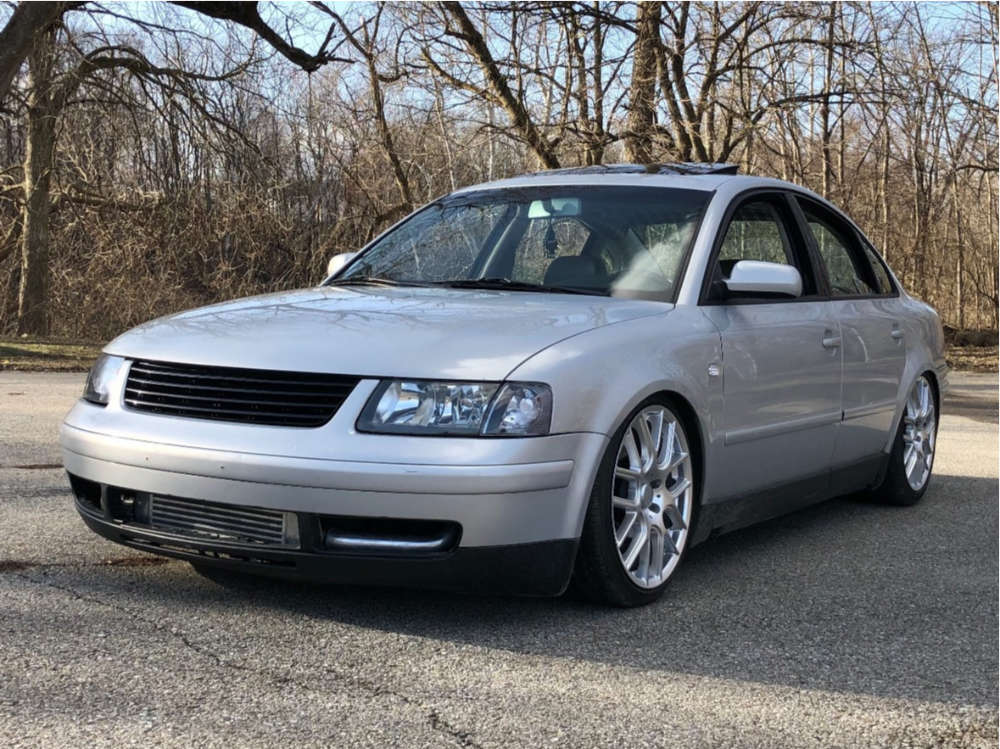 2001 Volkswagen Passat with 18x8 40 Vision Cross and 205/40R18 Nankang ...