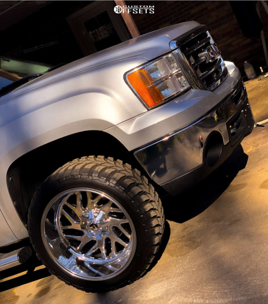 2012 GMC Sierra 1500 with 22x12 -44 Fuel Triton D609 and 33/12.5R22 ...