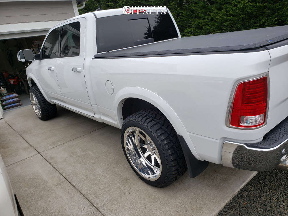 2014 Ram 1500 with 22x12 -44 Stealth Forged Bulip and 33/12.5R22 Haida ...