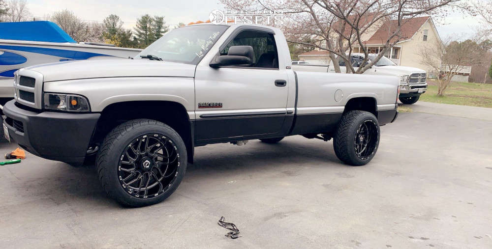 2002 Dodge Ram 2500 with 22x12 -44 TIS 544BM and 305/45R22 Nitto NT420V ...