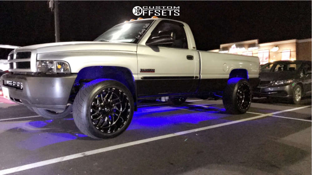 2002 Dodge Ram 2500 with 22x12 -44 TIS 544BM and 305/45R22 Nitto NT420V ...