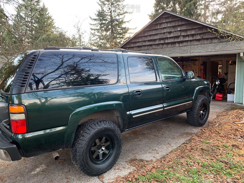 2004 Chevrolet Suburban with 17x9 -6 Mayhem Prodigy and 285/75R17 ...