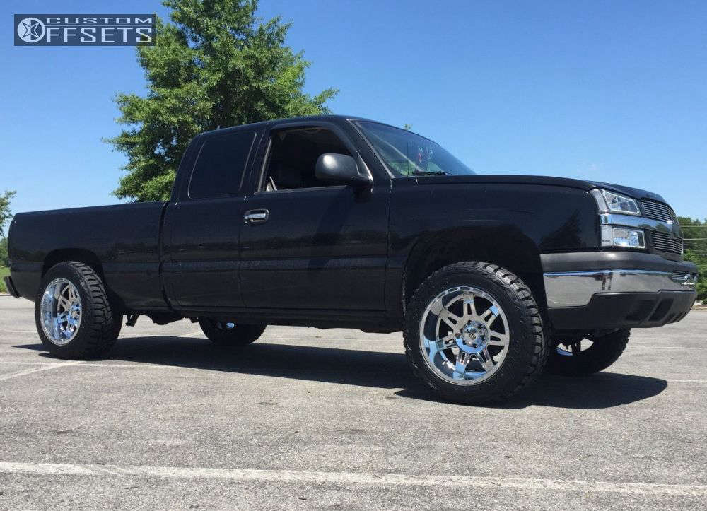 2004 Chevrolet Silverado 1500 with 20x12 -44 Moto Metal Mo975 and 33/12 ...