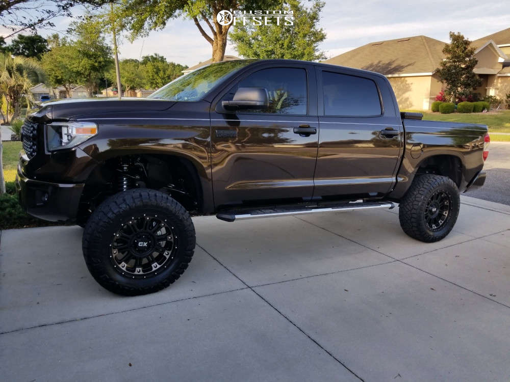 2019 Toyota Tundra with 20x9 -12 XD Hoss 2 and 35/12.5R20 Nitto Ridge ...