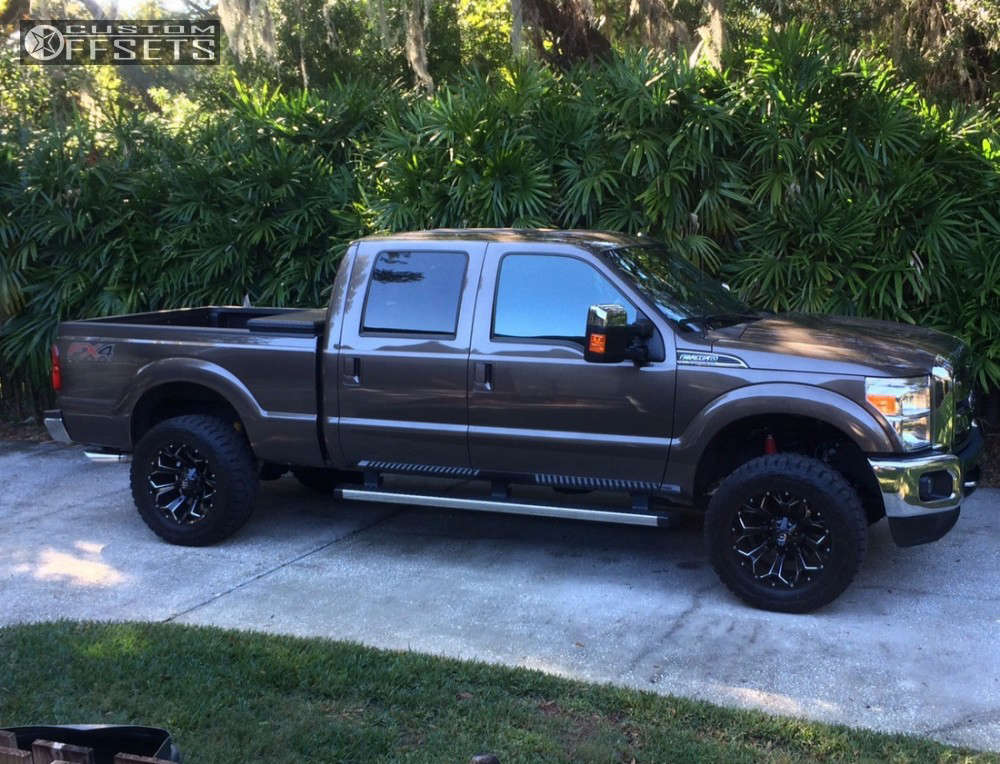 2016 Ford F-250 Super Duty with 20x10 -18 Fuel Assault and 35/12.5R20 ...