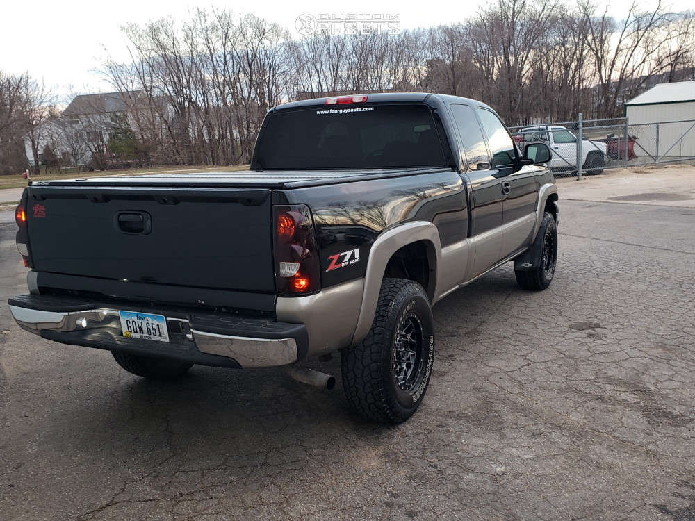 2003 Chevrolet Silverado 1500 with 16x8 -6 Moto Metal Mo985 and 285 ...