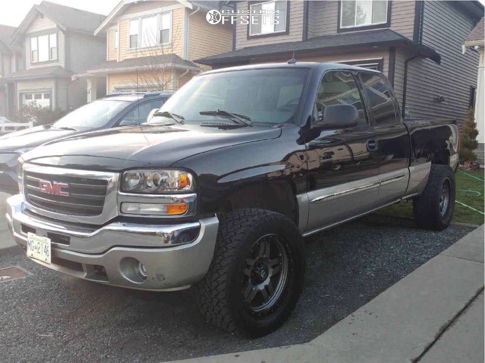 2003 GMC Sierra 1500 with 20x9 1 Fuel Anza and 33/12.5R20 General ...