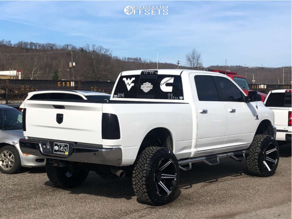 2014 Ram 2500 with 22x12 -45 Tuff T12 and 35/12.5R22 Nitto Ridge ...