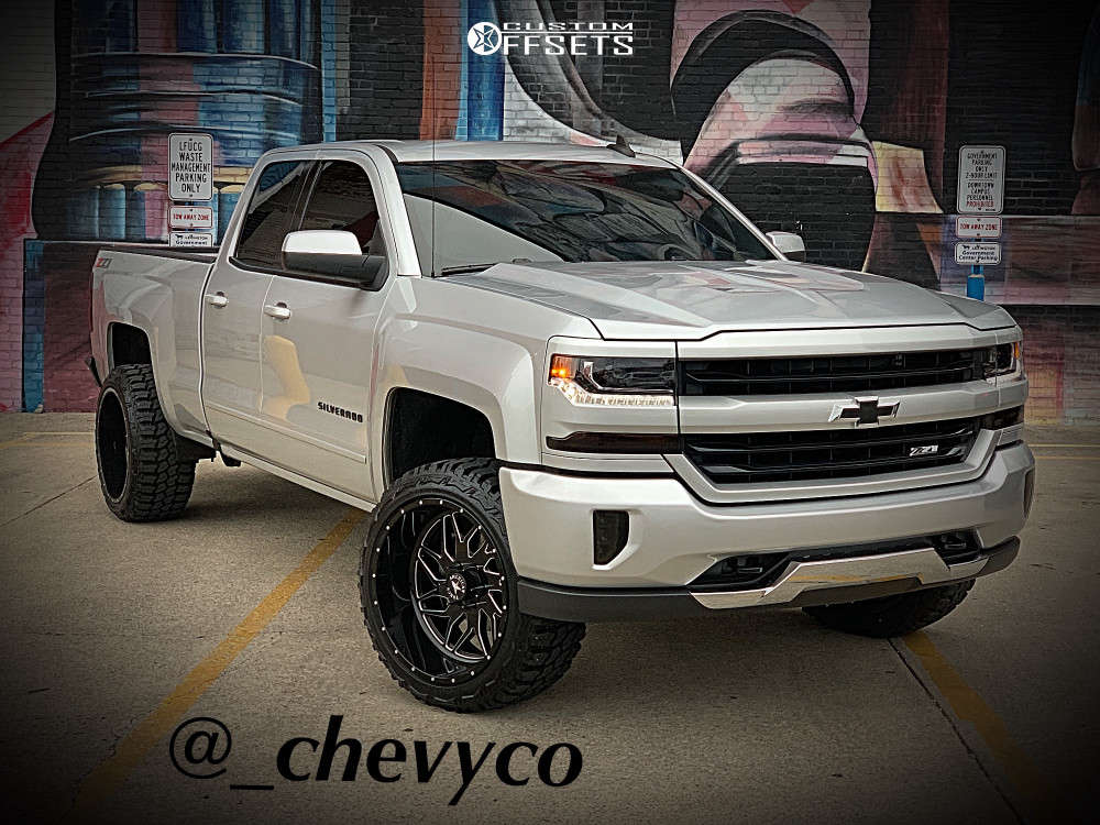 2018 Chevrolet Silverado 1500 with 22x12 -44 Xtreme Force Xf2 and 33/12 ...