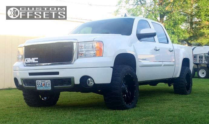 2009 GMC Sierra 1500 with 20x10 -19 Dropstars 645 and 33/12.5R20 Nitto ...