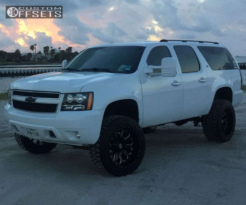2009 Chevrolet Suburban 2500 with 22x12 -44 XD XD806 and 35/12.5R22 ...