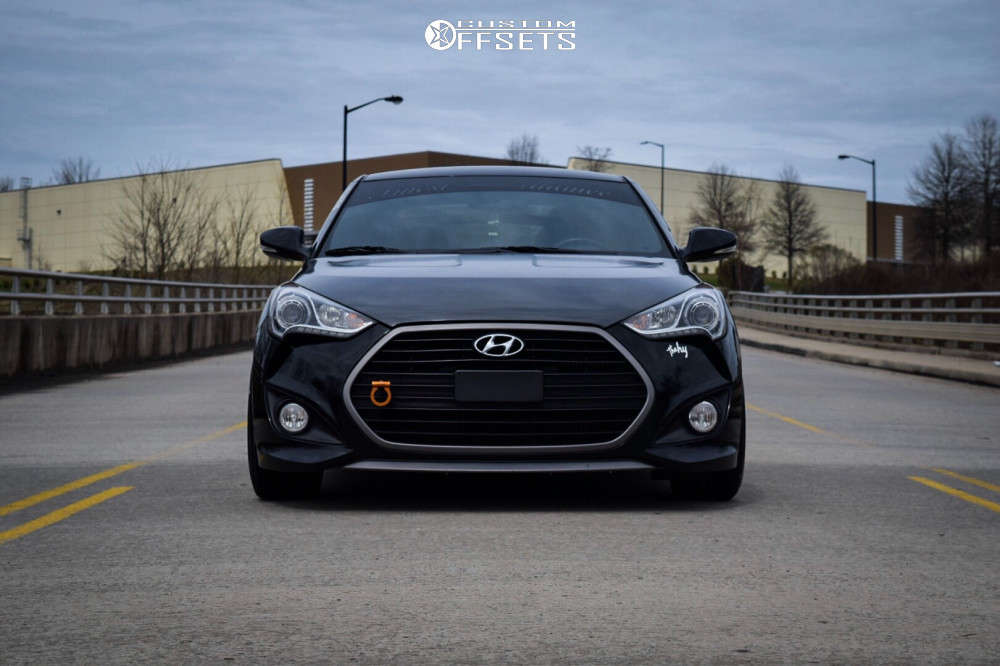 2016 Hyundai Veloster with 18x9 35 XXR 530d and 225/40R18 Continental ...