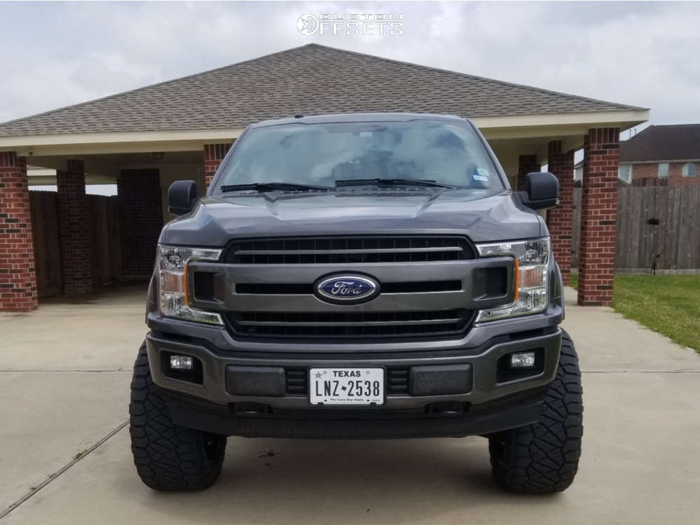 2018 Ford F-150 with 22x12 -44 Fuel Rampage and 325/50R22 Nitto Ridge ...