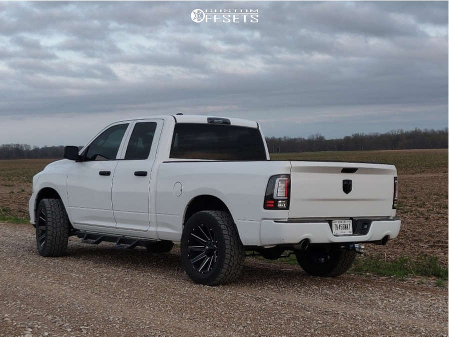 2017 Ram 1500 with 20x10 -18 Fuel Contra and 33/12.5R20 Toyo Tires Open ...