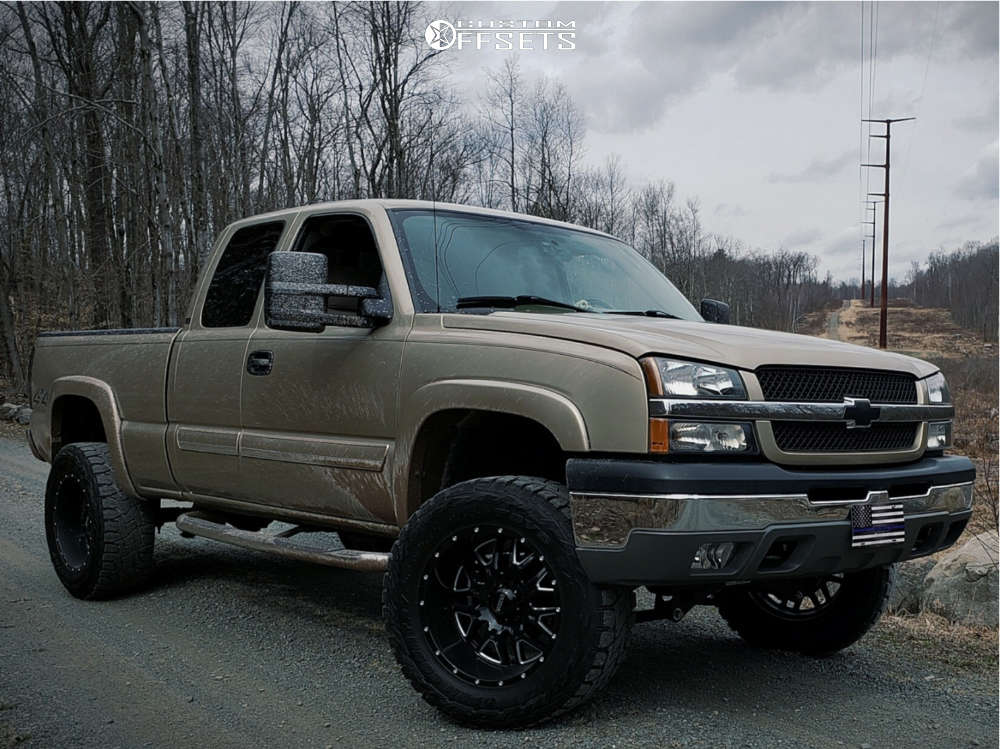 2004 Chevrolet Silverado 1500 with 20x10 -25 Ultra Hunter and 35/12 ...