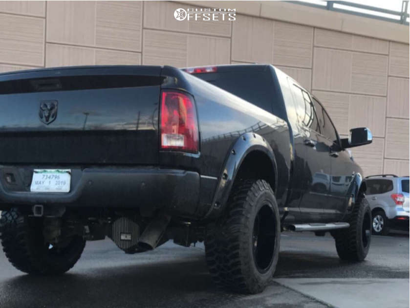 2012 Ram 2500 with 20x12 -44 RBP 65r and 35/12.5R20 General Grabber X3 ...