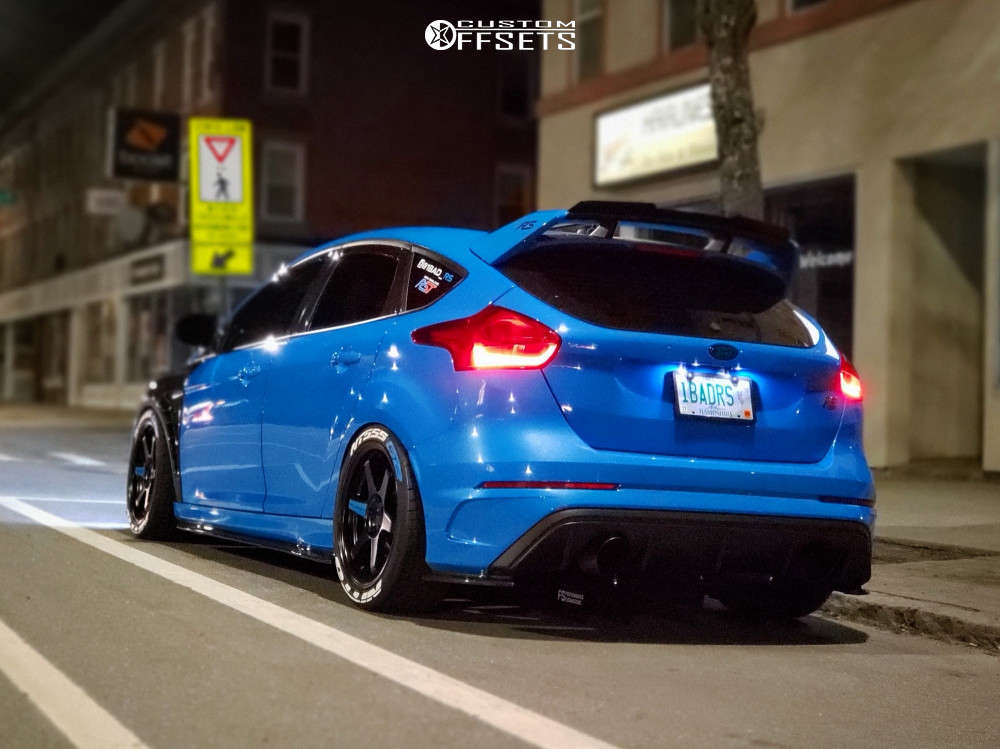 2016 Ford Focus with 18x8.5 35 Varrstoen Es2 and 245/40R18 Nitto Nt555 ...