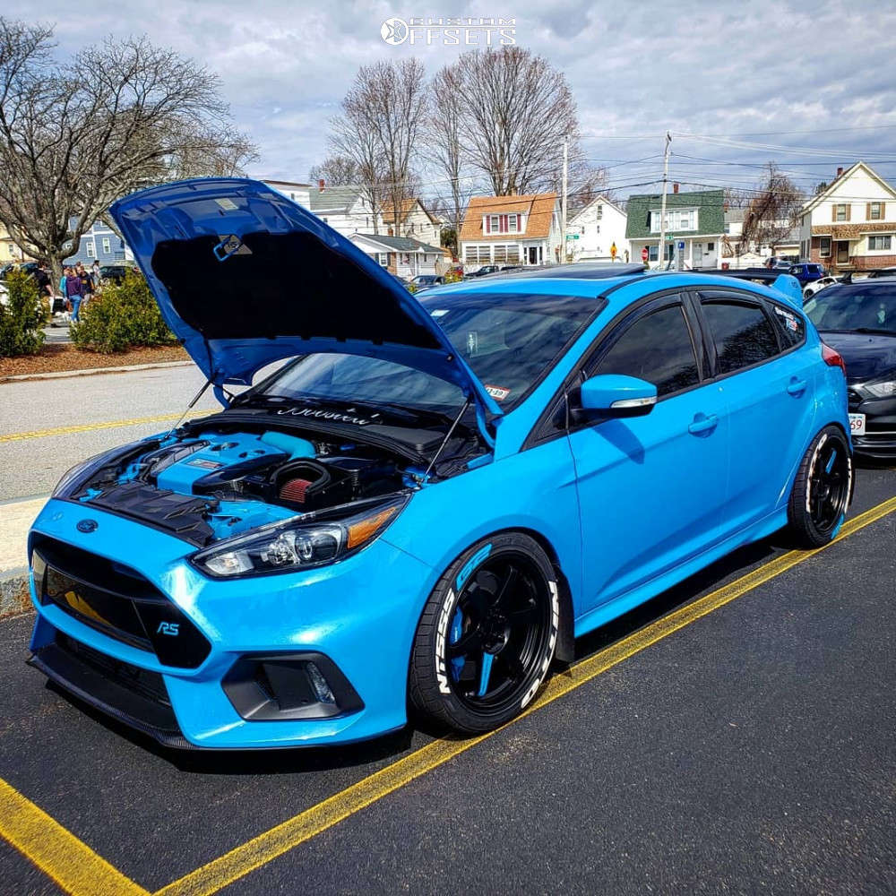 2016 Ford Focus with 18x8.5 35 Varrstoen Es2 and 245/40R18 Nitto Nt555 ...
